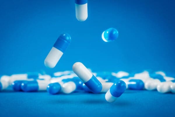 Serotonin and noradrenaline reuptake inhibitors for depression - myDr ...